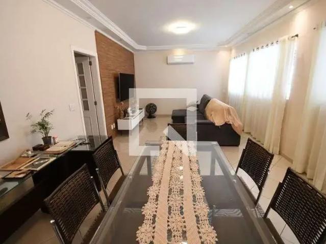 Casa / Sobrado para Venda em Campinas/SP Taquaral 3 Quartos