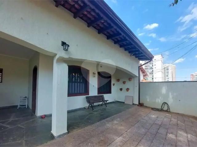 Casa / Sobrado para Venda em Campinas/SP Taquaral 3 Quartos
