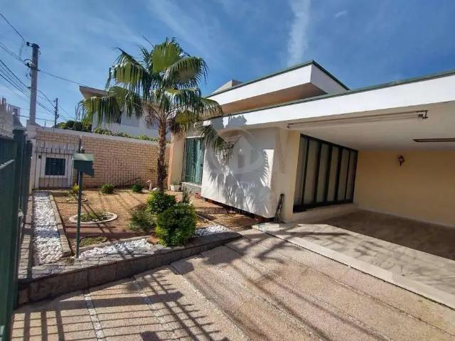 Casa / Sobrado para Venda em Campinas/SP Taquaral 3 Quartos