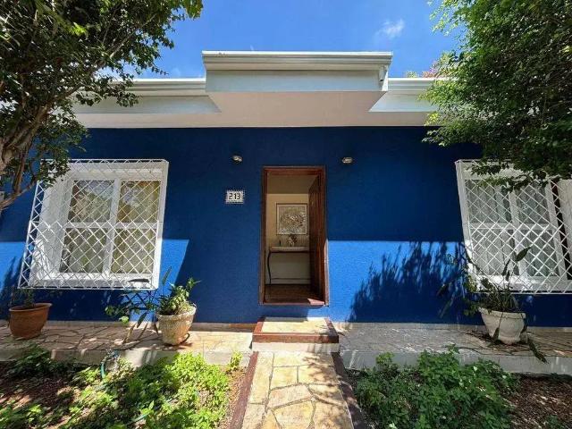 Casa / Sobrado para Venda em Campinas/SP Taquaral 3 Quartos