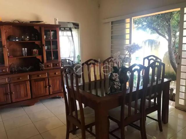 Casa / Sobrado para Venda em Campinas/SP Taquaral 3 Quartos
