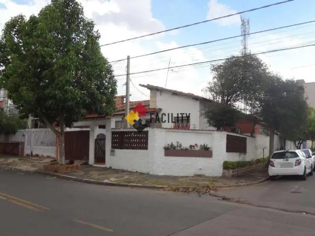 Casa / Sobrado para Venda em Campinas/SP Taquaral 3 Quartos