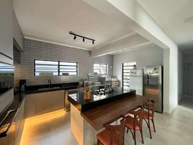 Casa / Sobrado para Venda em Campinas/SP Vila João Jorge 4 Quartos