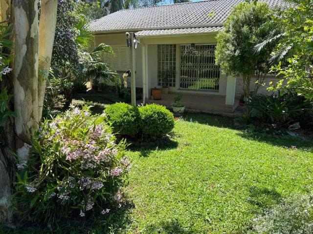 Casa / Sobrado para Venda em Campo Bom/RS Paulista 4 Quartos