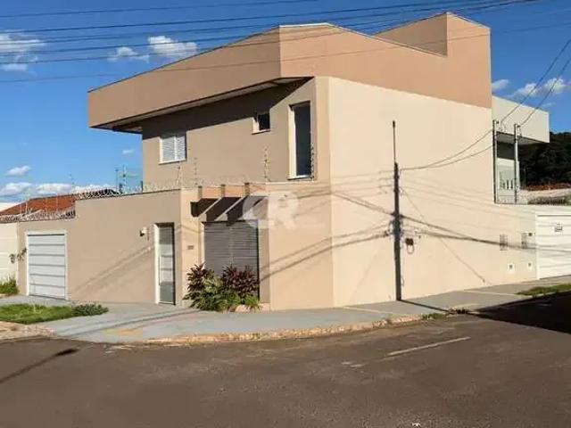 Casa / Sobrado para Venda em Campo Grande/MS Vila Margarida 4 Quartos