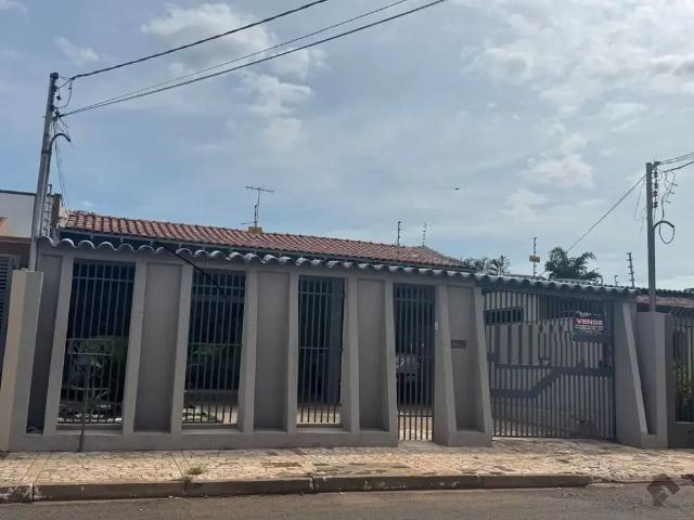 Casa / Sobrado para Venda em Campo Grande/MS Vila Alba