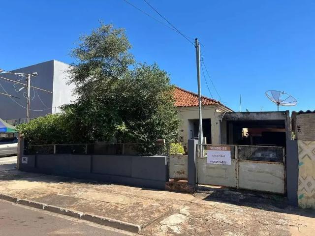 Casa / Sobrado para Venda em Campo Grande/MS Vila Glória 5 Quartos