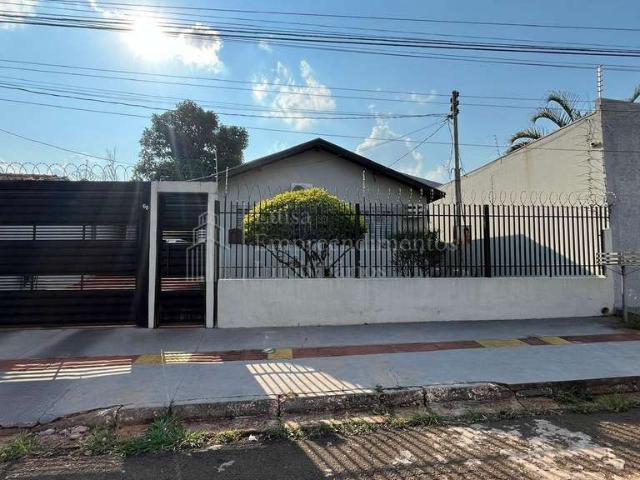 Casa / Sobrado para Venda em Campo Grande/MS Vila Planalto 3 Quartos