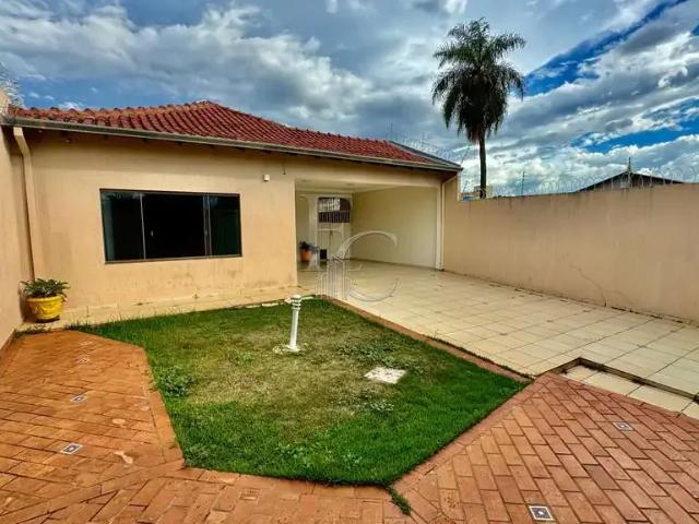 Casa / Sobrado para Venda em Campo Grande/MS Vila Taveirópolis 4 Quartos