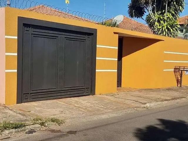 Casa / Sobrado para Venda em Campo Grande/MS Vila Taveirópolis 4 Quartos