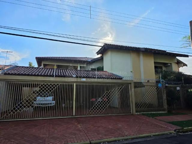 Casa / Sobrado para Venda em Campo Grande/MS Carandá Bosque 5 Quartos