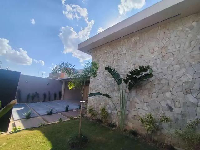 Casa / Sobrado para Venda em Campo Grande/MS Carandá Bosque 3 Quartos