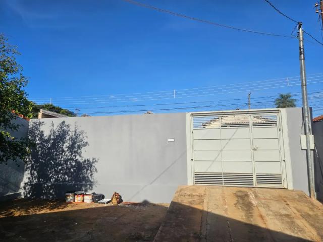 Casa / Sobrado para Venda em Campo Grande/MS Conjunto Residencial Octavio Pécora 3 Quartos