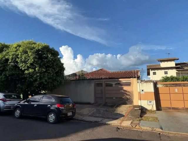 Casa / Sobrado para Venda em Campo Grande/MS Guanandi 6 Quartos