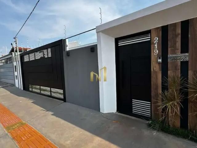 Casa / Sobrado para Venda em Campo Grande/MS Jardim Leblon 3 Quartos