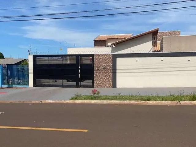 Casa / Sobrado para Venda em Campo Grande/MS Panorama 4 Quartos