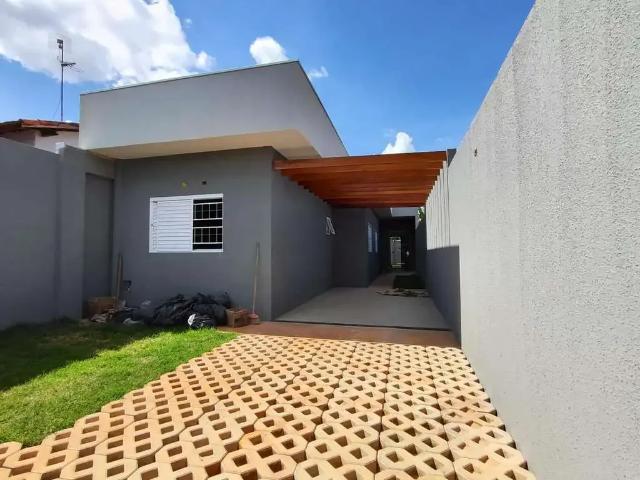 Casa / Sobrado para Venda em Campo Grande/MS Residencial Oliveira 3 Quartos