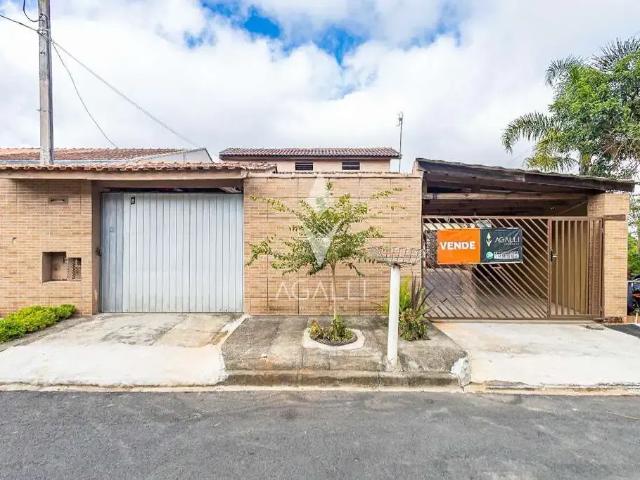 Casa / Sobrado para Venda em Campo Largo/PR Nova Trento 4 Quartos