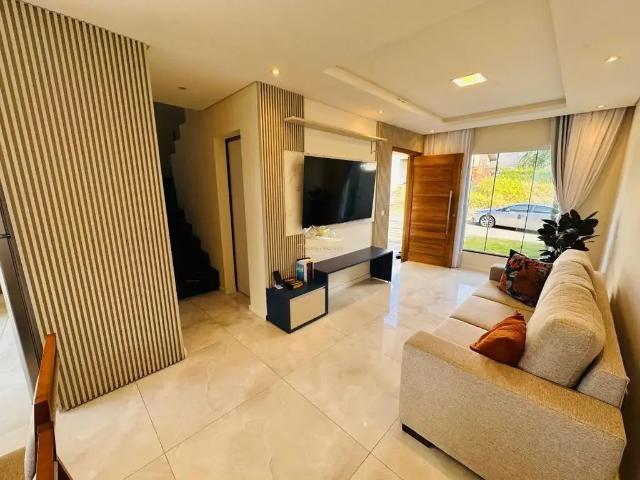 Casa / Sobrado para Venda em Campo Largo/PR Águas Claras 3 Quartos