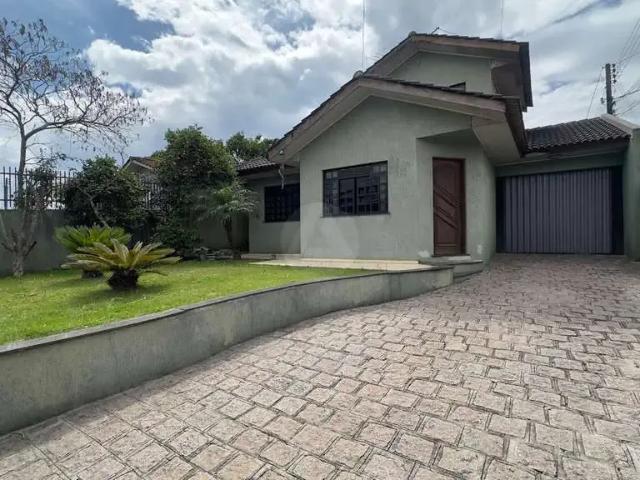 Casa / Sobrado para Venda em Campo Largo/PR Bom Jesus 3 Quartos