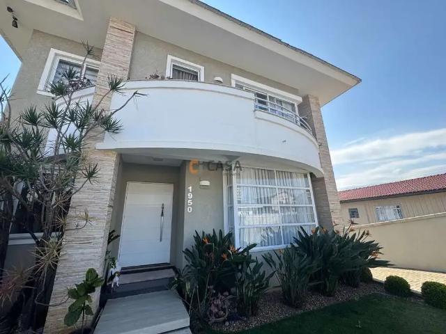 Casa / Sobrado para Venda em Campo Largo/PR Centro 4 Quartos