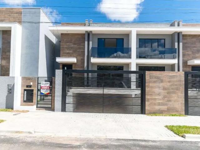 Casa / Sobrado para Venda em Campo Largo/PR Centro 3 Quartos