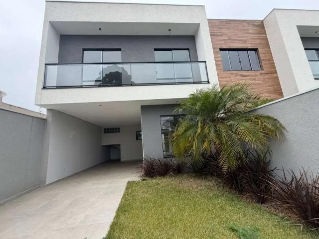 Casa / Sobrado para Venda em Campo Largo/PR Centro 3 Quartos