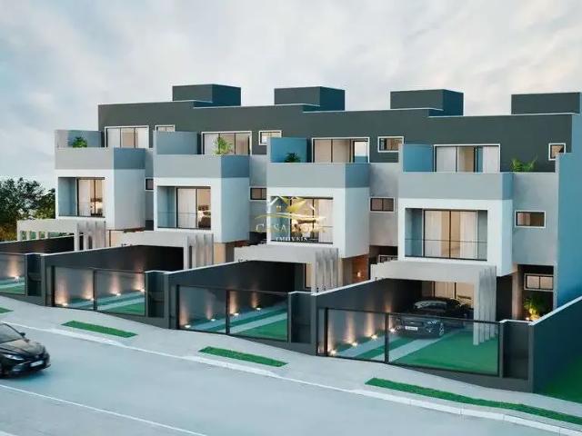 Casa / Sobrado para Venda em Campo Largo/PR Centro 3 Quartos