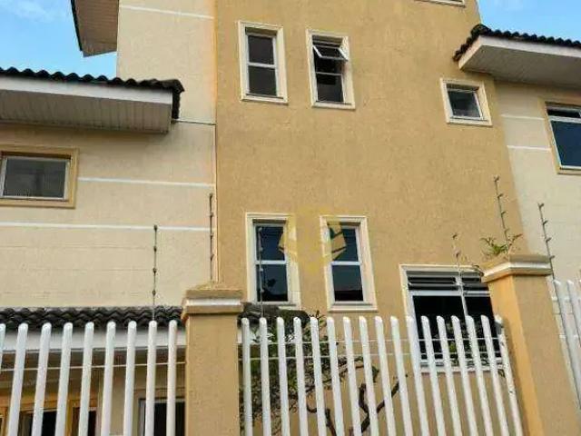 Casa / Sobrado para Venda em Campo Largo/PR Centro 3 Quartos