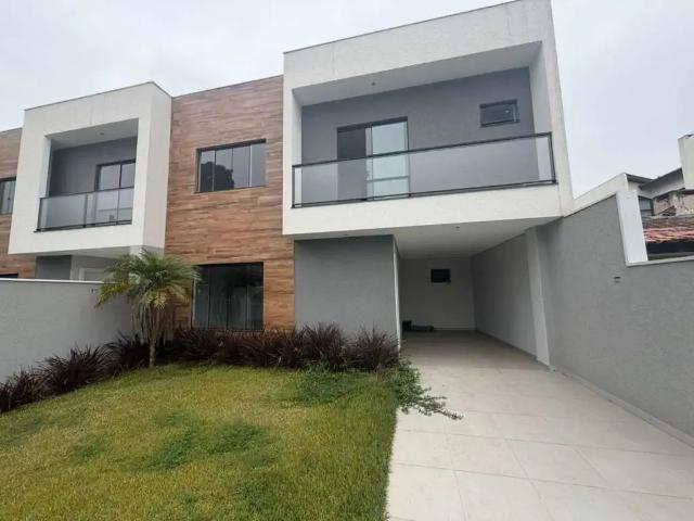 Casa / Sobrado para Venda em Campo Largo/PR Centro 3 Quartos