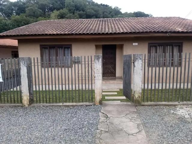 Casa / Sobrado para Venda em Campo Largo/PR Itaqui 3 Quartos