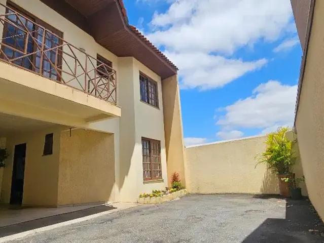 Casa / Sobrado para Venda em Campo Largo/PR Loteamento São José 3 Quartos