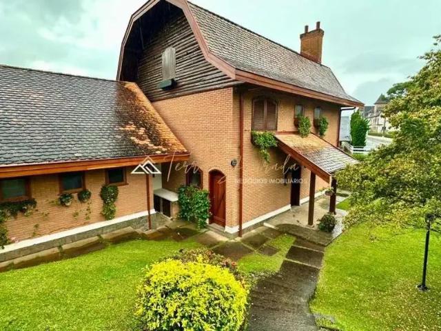 Casa / Sobrado para Venda em Campos do Jordão/SP Capivari 4 Quartos
