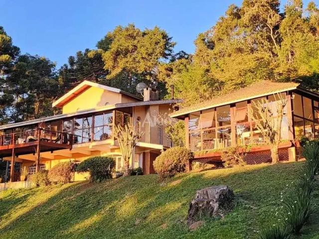Casa / Sobrado para Venda em Campos do Jordão/SP Água Santa 5 Quartos