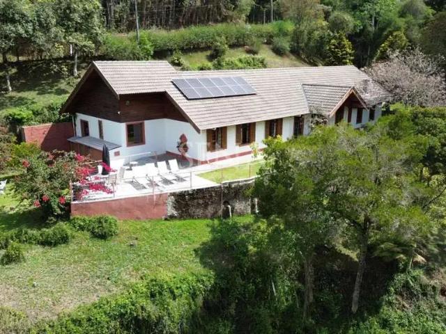 Casa / Sobrado para Venda em Campos do Jordão/SP Alto da Água Santa 3 Quartos