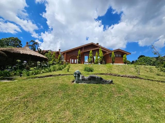 Casa / Sobrado para Venda em Campos do Jordão/SP Alto da Vila Inglesa 3 Quartos