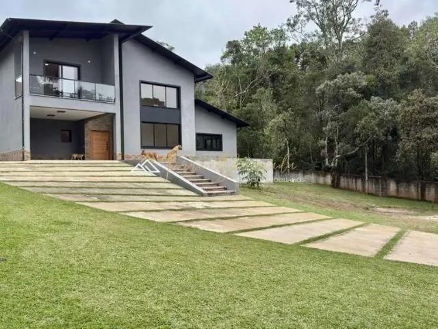 Casa / Sobrado para Venda em Campos do Jordão/SP Alto da Boa Vista 5 Quartos