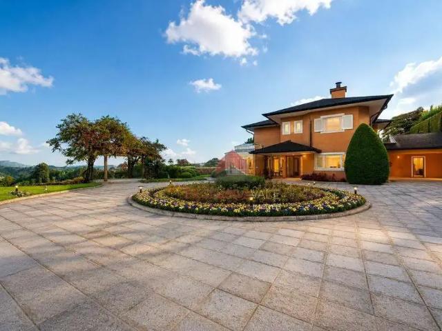 Casa / Sobrado para Venda em Campos do Jordão/SP Alto do Capivari 4 Quartos