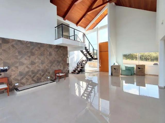 Casa / Sobrado para Venda em Campos do Jordão/SP Alto do Capivari 4 Quartos