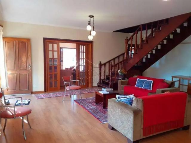 Casa / Sobrado para Venda em Campos do Jordão/SP Alto do Capivari 5 Quartos