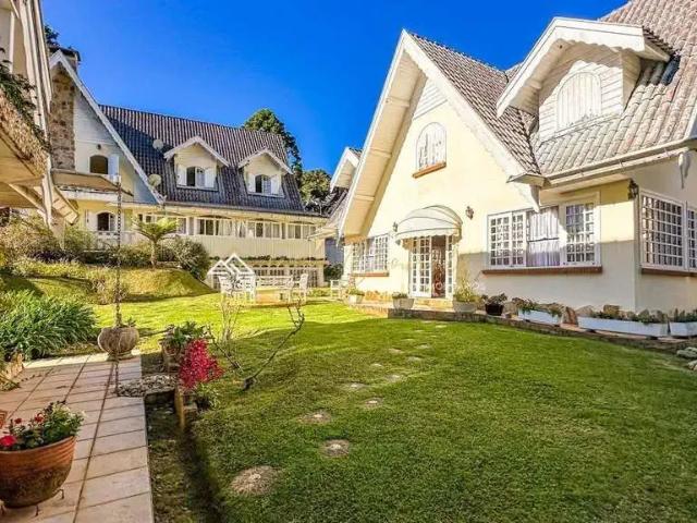 Casa / Sobrado para Venda em Campos do Jordão/SP Alto do Capivari 7 Quartos