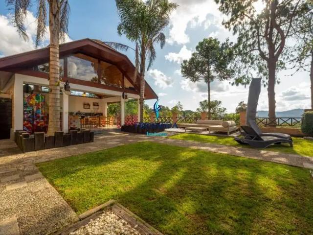 Casa / Sobrado para Venda em Campos do Jordão/SP Jardim Manancial 5 Quartos