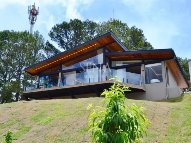 Casa / Sobrado para Venda em Campos do Jordão/SP Jardim Atalaia 3 Quartos