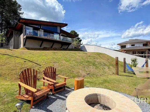 Casa / Sobrado para Venda em Campos do Jordão/SP Jardim Atalaia 3 Quartos