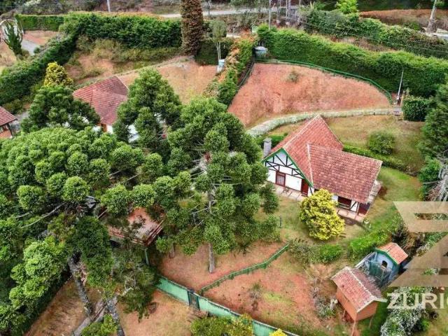 Casa / Sobrado para Venda em Campos do Jordão/SP Recanto Araucária 3 Quartos