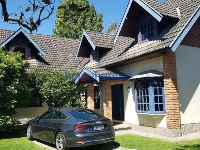 Casa / Sobrado para Venda em Campos do Jordão/SP Vila Capivari 6 Quartos