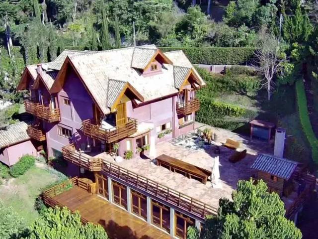 Casa / Sobrado para Venda em Campos do Jordão/SP Vila Capivari 7 Quartos