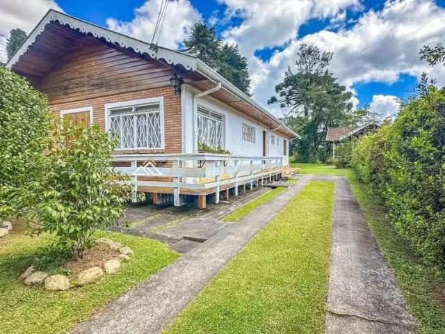 Casa / Sobrado para Venda em Campos do Jordão/SP Vila Everest 4 Quartos