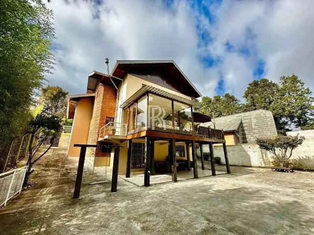 Casa / Sobrado para Venda em Campos do Jordão/SP Vila Everest 4 Quartos