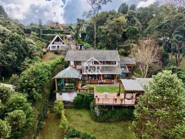 Casa / Sobrado para Venda em Campos do Jordão/SP Vila Natal 4 Quartos